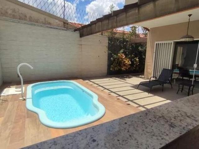 Sobrado à venda, 5 quartos, 1 suíte, 4 vagas, Jardim São Caetano São Caetano do Sul/SP