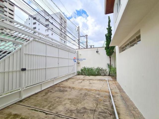 Sobrado a venda