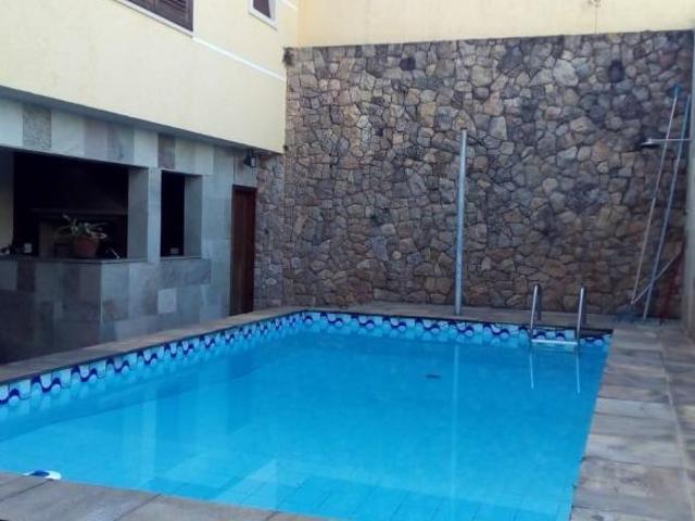 Sobrado á venda 6 dorms, 6 Suite, 7 vagas em Tremembé