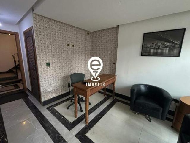 Sobrado à Venda, 6 Quartos, 3 vagas no Itaim Bibi São Paulo / SP