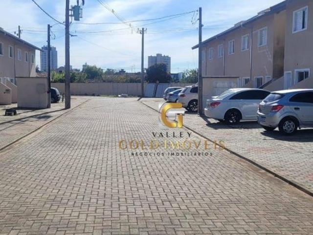 Sobrado à venda, 70 m² por R$ 282.000,00 Jardim Jacinto Jacareí/SP