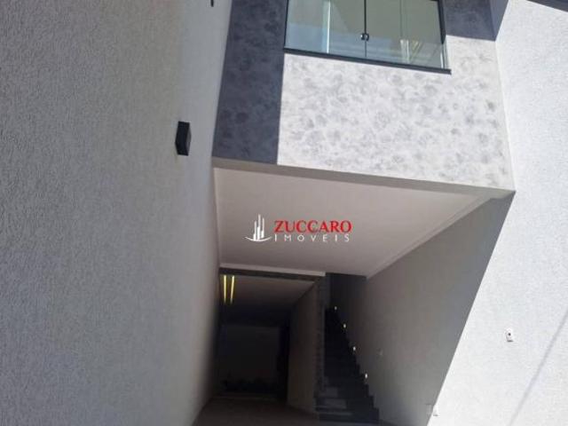 Sobrado a venda 70m², 3 dormitórios sendo 1 suíte e 4 vagas de garagem Penha de Franca SP