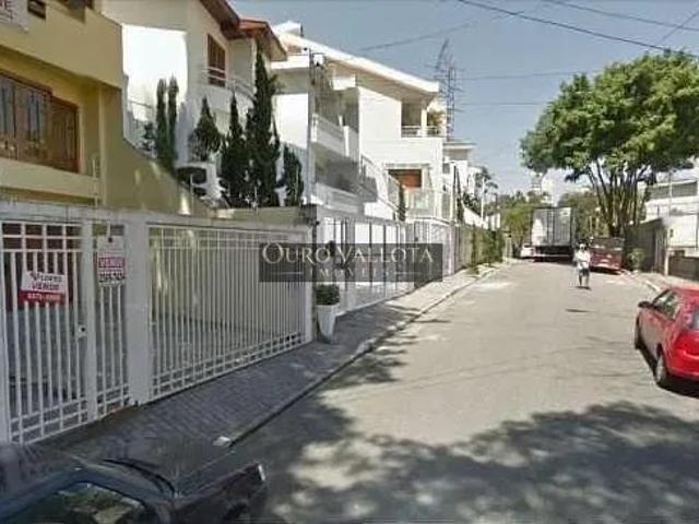 Sobrado á venda