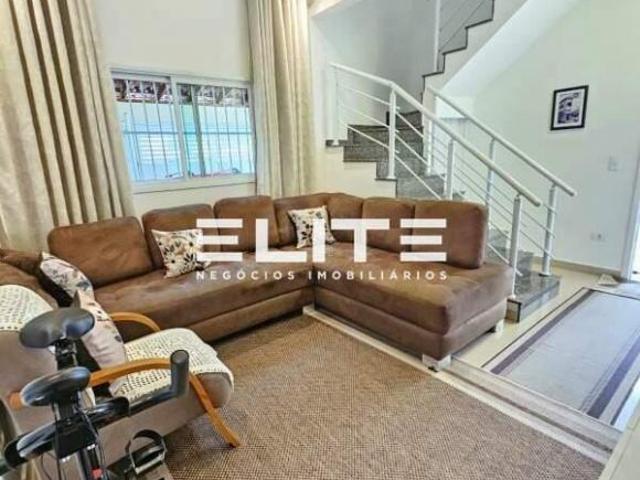 Sobrado à venda 91m², 2 suítes e 2 vagas Jardim Santo Alberto Santo André