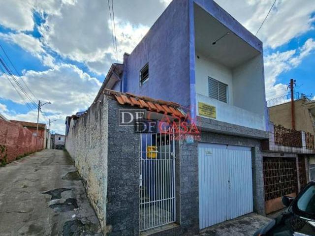 Sobrado a venda c om 3 dormitórios e 2 suítes com 2 vagas de garagem na Penha