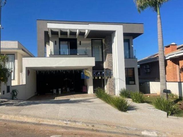 CASA à VENDA com 4 SUITES, PISCINA, ÁREA GOURMET, QUINTAL GRAMADO no MELHOR CONDOMÍNIO TIPO CLUBE DE