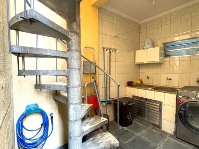 Sobrado á venda com área Goumert, 182 metros, 3 dormitórios FL34