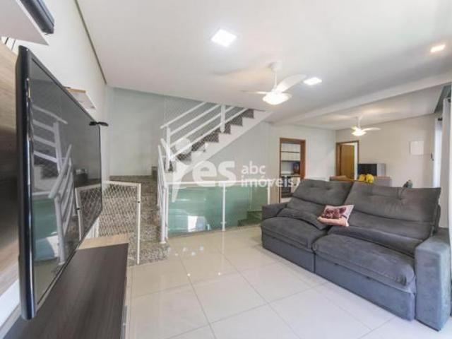 Sobrado à venda com Churrasqueira em Santo André Vila Linda. REF: 18736