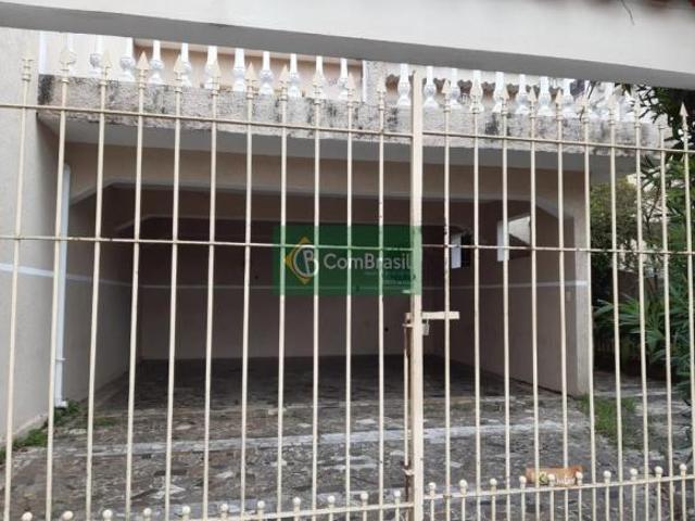 Sobrado á Venda com Edícula Bras Cubas Mogi das Cruzes / SP