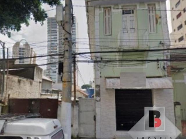 Sobrado á venda com ponto comercial na Mooca