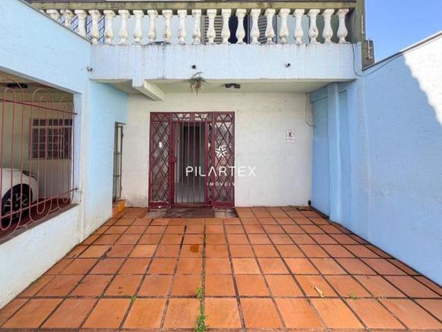 Sobrado a venda com sala comercial na rua São Salvador