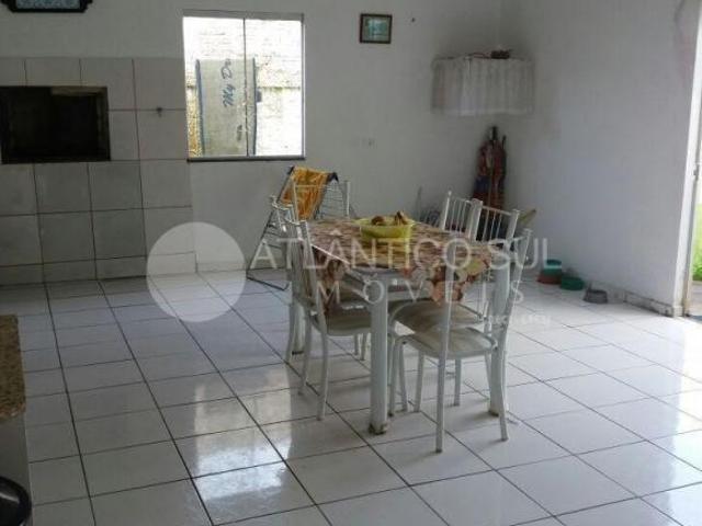 Sobrado à venda, com 04 quartos, ALBATROZ, MATINHOS PR
