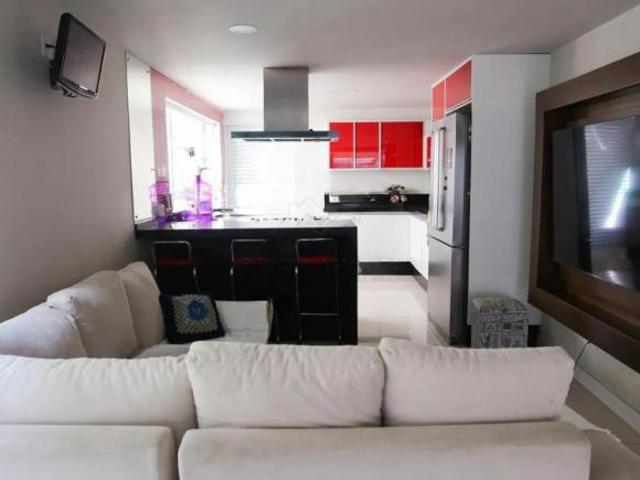 Sobrado á venda com 05 dormitórios e 02 vagas na Vila Floresta, Santo Andre/SP
