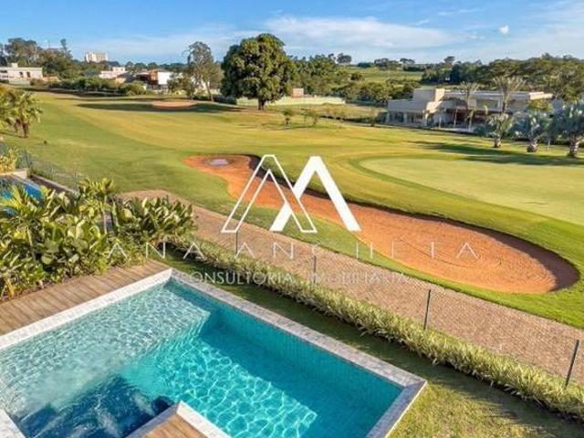 Sobrado à venda, com 05 suítes, fundo para campo, Golfe Residencial