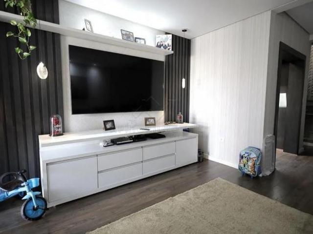 Sobrado á venda com 03 dormitórios e 03 suites com 02 vagas no Campestre, Santo Andre/SP