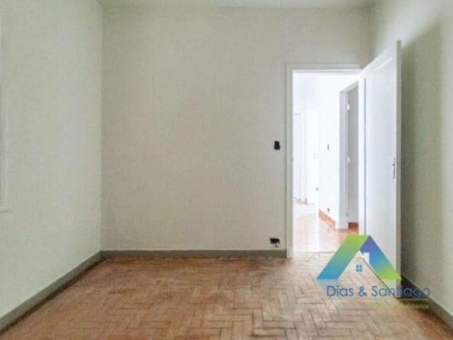 Sobrado a venda com 03 quartos 03 vagas Proximo ao metro