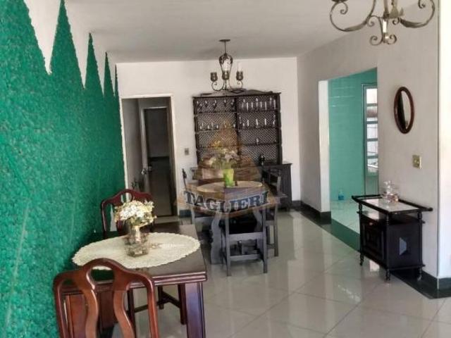 SOBRADO Á VENDA COM 03 QUARTOS E 02 VAGAS VILA FORMOSA