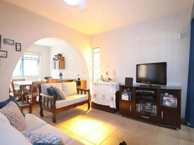 Sobrado à venda com 140m², 3 quartos e 2 vagas Vila Valparaiso, Santo André