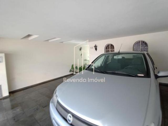Sobrado á venda com 140m² 2 quartos 2 vagas de garagem na Vila Carrão
