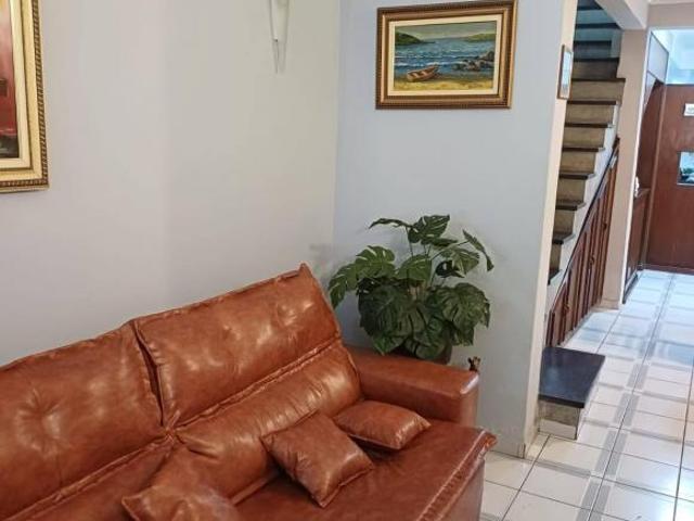 Sobrado à Venda com 166m² 4 dormitórios. Vila América Santo André