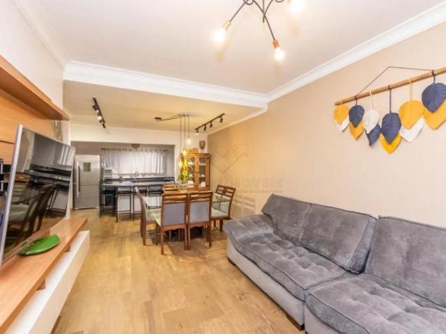 Sobrado à venda com 172m² e 03 quartos na Vila Gonçalves Santo André/SP