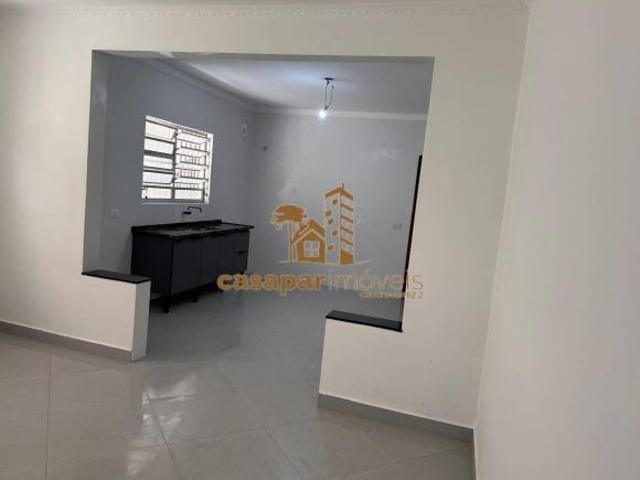 Sobrado à Venda com 180m² e Estuda Permuta, 3 Dormitórios e 2 Vagas