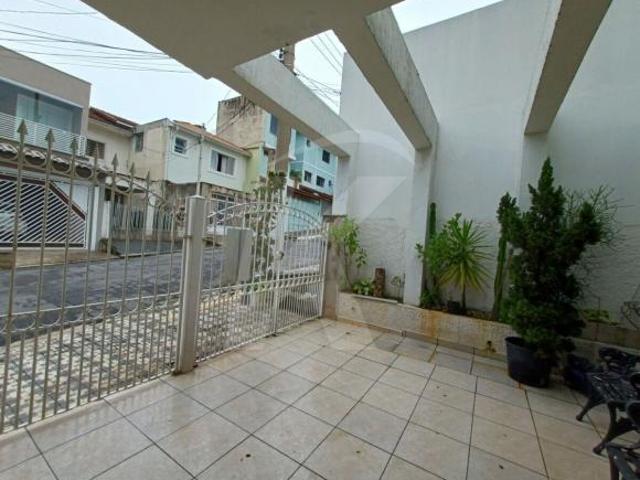 Sobrado à Venda com 190 m², 3 Dormitórios e Edícula Independente