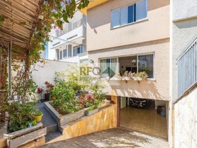 Sobrado à venda com 196m² 3 quartos na Vila Monumento São Paulo SP