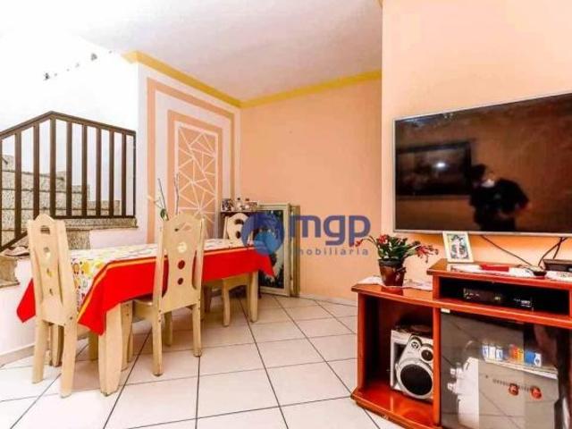 Sobrado à venda com 109 m², 3 quartos e 2 vagas