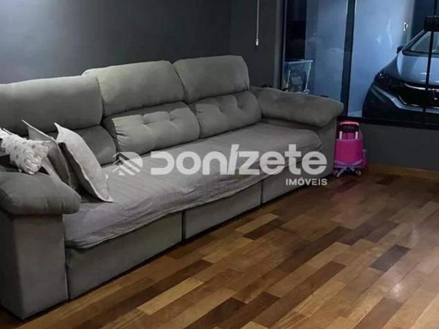 Sobrado à venda com 139m², 2 quartos e 2 vagas Vila Eldizia, Santo André