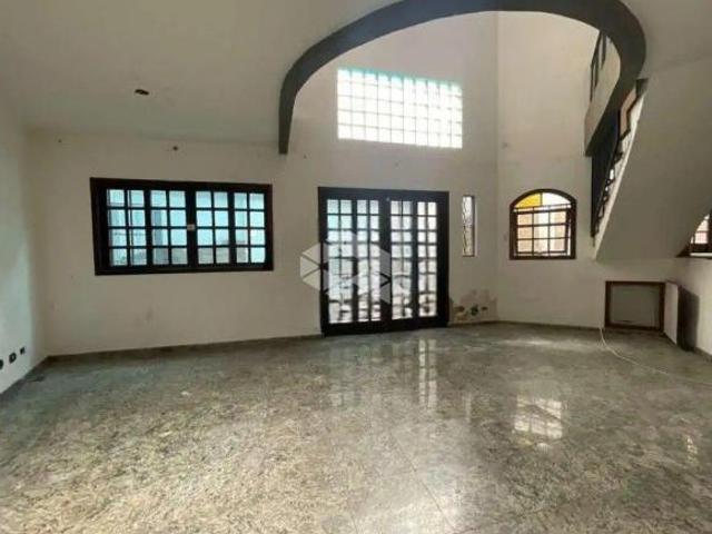 Sobrado à venda com 280 m², 04 quartos 1 suítes, 4 vagas, na água fria SP