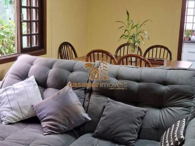 Sobrado à Venda com 214m², 3 Dormitórios com 2 Vagas e Edícula