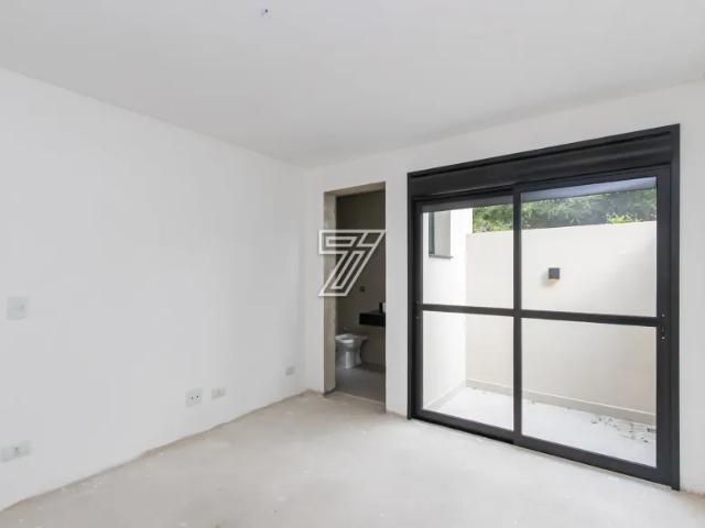 Sobrado a venda com 222m² com 3 suítes em Santa Felicidade Curitiba PR