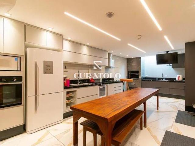 Sobrado à venda com 230 m², 3 quartos, varanda e 4 vagas, Vila Formosa, São Paulo