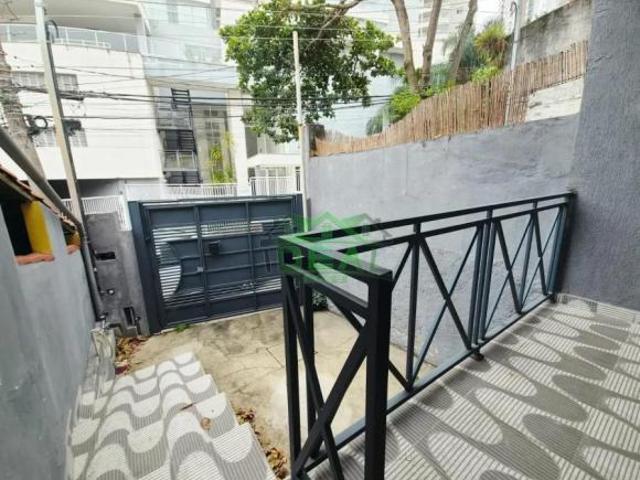 Sobrado a venda,com 2 dormitórios, 1 vaga de garagem