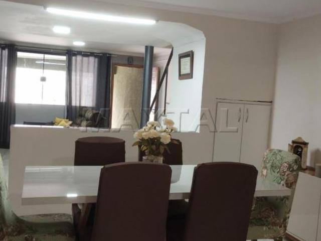 Sobrado a venda com 2 dormitórios, 2 banheiros, com varanda, 1 vaga, 250m², Vila Medeiros
