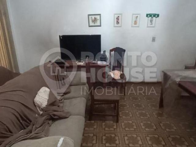 Sobrado à venda com 2 dormitórios e 1 suíte, 2 vagas na Chácara Inglesa