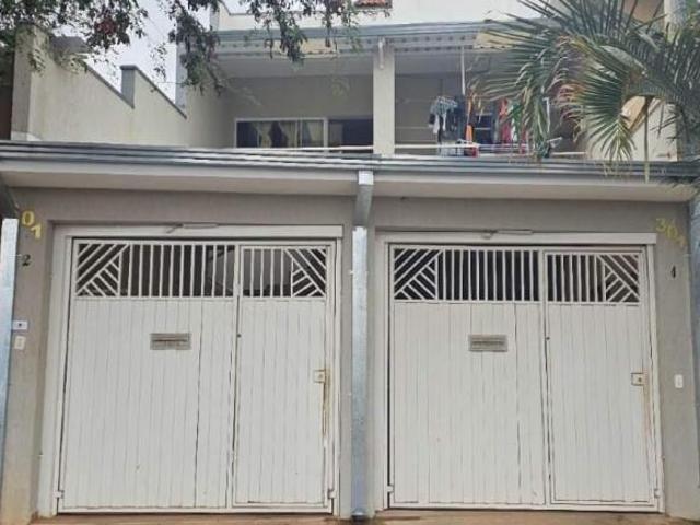 Sobrado à Venda com 2 Imóveis no Mesmo Terreno – Ideal para Moradia ou Investimento!