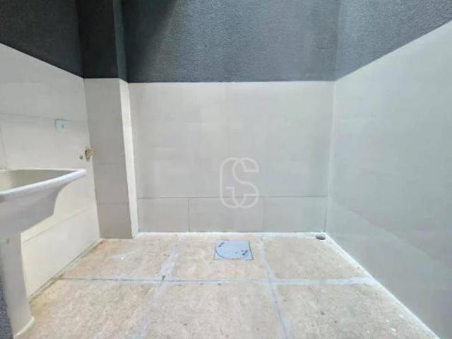 Sobrado a venda com 2 suítes e 1 vaga de garagem