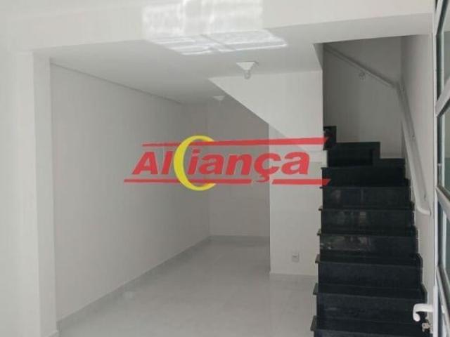 SOBRADO A VENDA COM 2 QUARTOS E 2 BANHEIROS, 54M² BONSUCESSO GUARULHOS