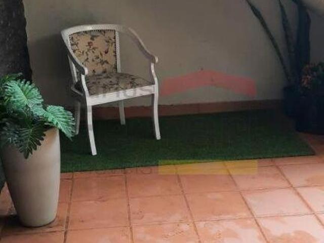 Sobrado à venda com 2 quartos e 2 vagas na Vila Mazzei