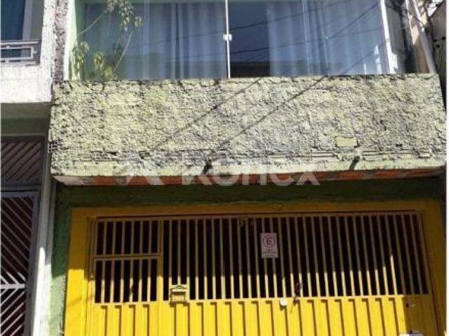 Sobrado à venda com 2 quartos em Vila Quintino, Carapicuíba