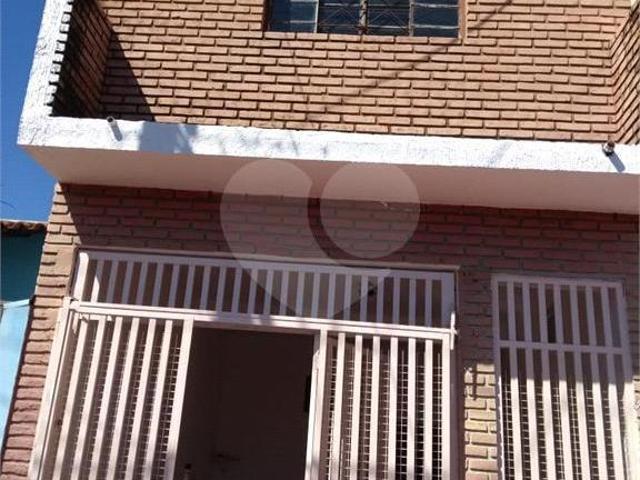 Sobrado à venda com 2 quartos em Jardim Hikari, São Carlos