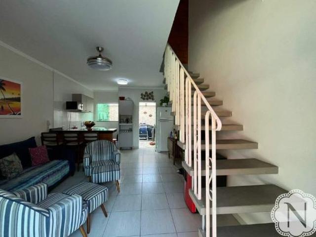 Sobrado à venda com 2 quartos no bairro Suarão