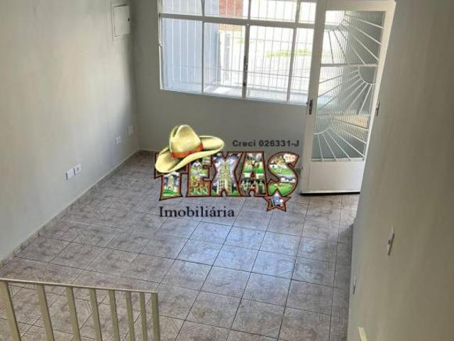 SOBRADO À VENDA COM 2 QUARTOS NO CENTRO PENHA