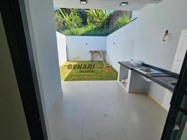 Sobrado à venda com 2 quartos sendo 1 suíte em Itaici, Indaiatuba, SP