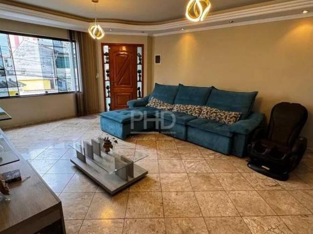 Sobrado à Venda, com 366m2, 3 Quartos, 3 Suítes, Área Gourmet, 4 Vagas, Parque das Nações, Santo And