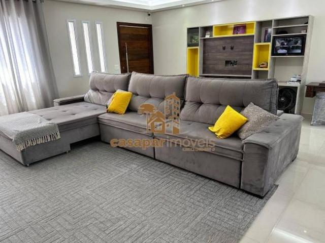 Sobrado à Venda com 307m², 3 Suítes e 6 Vagas, Alto Padrão