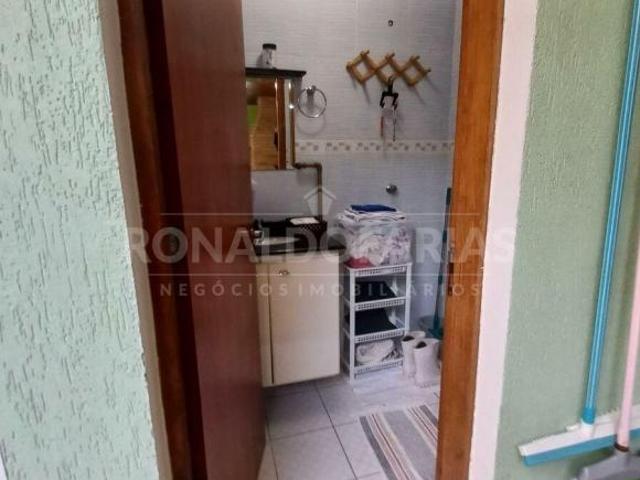 SOBRADO À VENDA COM 3 DORM. C SUITE NA CID. DUTRA