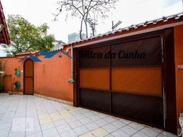 Sobrado à Venda com 3 dormitórios, 3 vagas, 207m² Construção, Jd Stella, Santo André